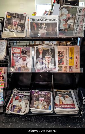 Brighton, May 7th 2023: Newspapers and magazines the day after the ...