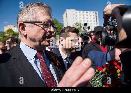 The Russia's ambassador to Poland, Sergey Andreev (on the right ...