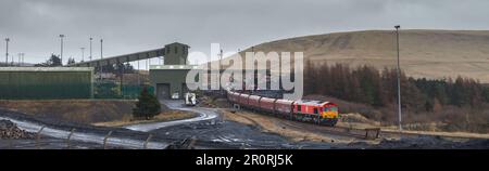 Loading a DB Cargo rail UK freight train at Cwmbargoed disposal point ...