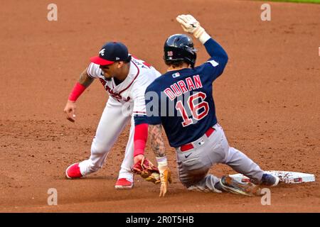 Atlanta Braves shortstop Orlando Arcia (11) in the second inning of a ...