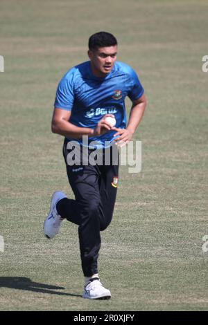 Bangladeshi cricketer Tashkin Ahmed during the Bangladesh National ...