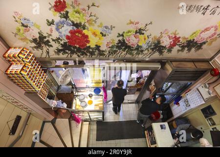 Interior of Sun Wah Cafe in Cheung Sha Wan. 29MAR23 SCMP/Edmond So ...