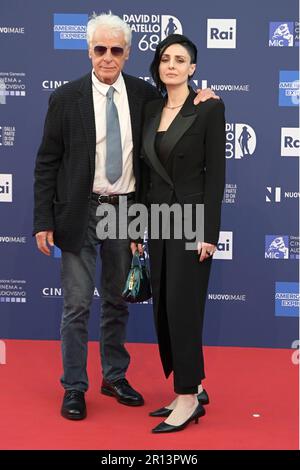 Michele Placido mit Ehefrau Federica Vincenti bei der Premiere des ...