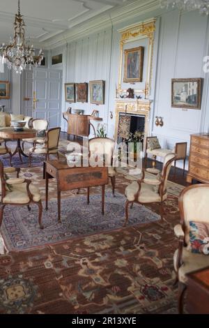 Interior of Burton Agnes Hall, a superb 17th century Elizabethan manor ...