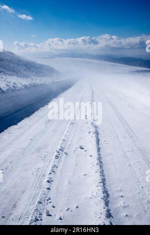 Drifting snow of the Kirigamine Venus line Stock Photo - Alamy
