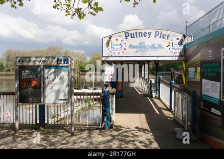 The entrance to Putney Pier, Putney, London, England, UK Stock Photo ...