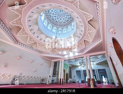 White mosque in Tashkent, Uzbekistan Stock Photo - Alamy