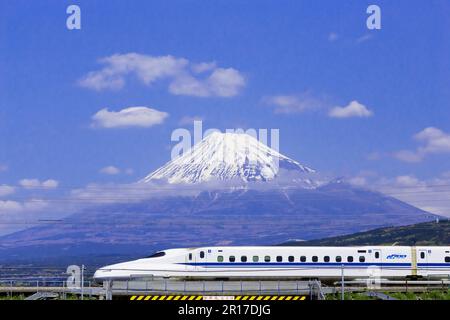 Tokaido Shinkansen N700 and Mt. Fuji Stock Photo - Alamy