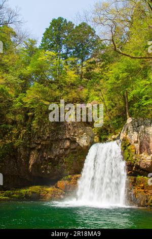 Two staged waterfall at Sandankyo Gorge Stock Photo - Alamy