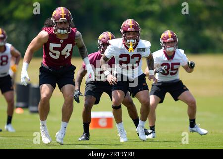Washington Commanders running back Chris Rodriguez Jr., (23) runs a ...