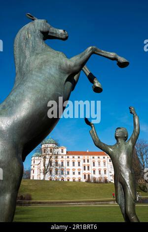 Ducal Palace, built 1292, bronze sculpture Stallion Wohlklang in ...