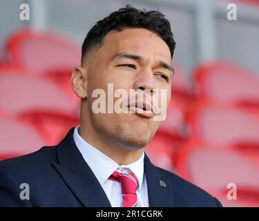 Tyler Dupree #16 of Salford Red Devils inspects the pitch before the ...