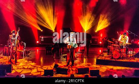 The Tiger Lillies, live at The Apex, May 2023 Stock Photo - Alamy