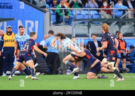 Jake Gordon of the Waratahs and Mark Nawaqanitawase of the Waratahs ...