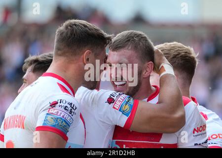 Joe Batchelor #12 of St Helens celebrates after the Betfred Super ...