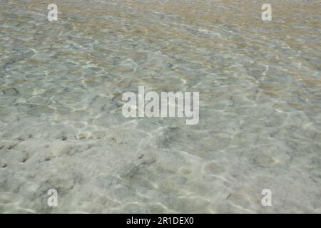 Sinking sea level, sinkholes and salt crystals - Coast of the Dead Sea ...