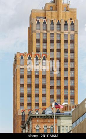 State Tower Building, a Syracuse landmark has prominent Art Deco ...