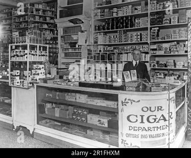 Archival Photo: Interior of People's Drug Store, No. 5, 8th and H ...