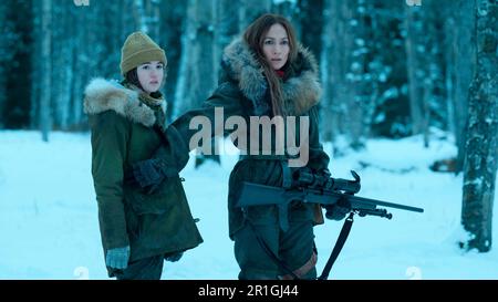 The Mother Jennifer Lopez & Lucy Paez Stock Photo - Alamy