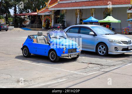 The famous old fiat 500 cinquencento convertible model Stock Photo - Alamy