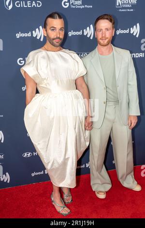 Jonathan Van Ness and Mark Peacock Stock Photo - Alamy