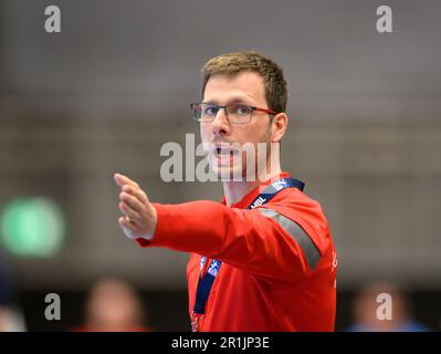 coach Jaron SIEWERT (B) gesture, handball 1st Bundesliga, 30th matchday ...