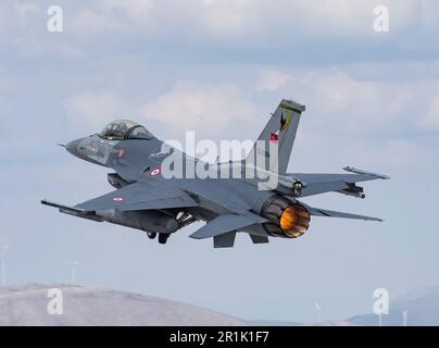TUAF F-16C Block 40 Stock Photo - Alamy
