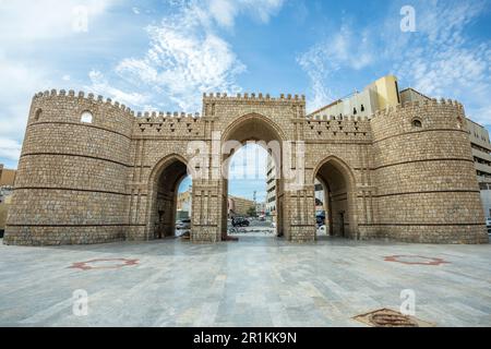 Baab Makkah, old arab ruined fortified Mecca gate, Jeddah, Saudi Arabia ...