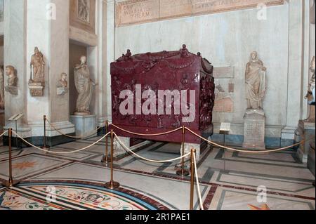 Greek Cross Hall (Sala a Croce Greca), Museo Pio Clementino interior ...