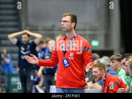 coach Jaron SIEWERT (B) gesture, handball 1st Bundesliga, 30th matchday ...