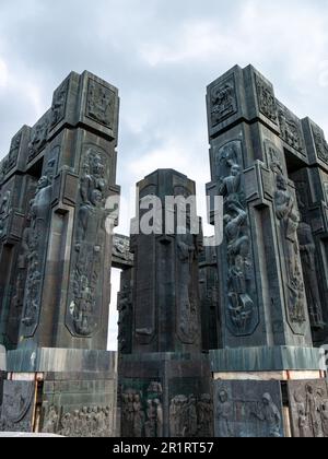 Stone carvings depicting highlights of Georgia history, Chronicle of ...