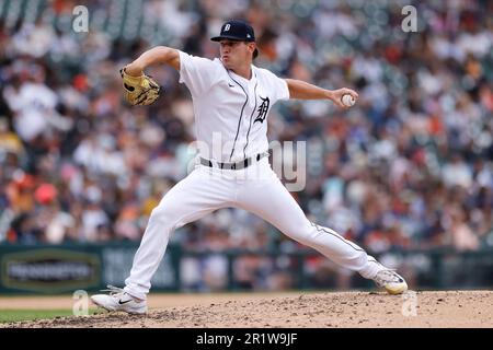Detroit Tigers' Tyler Holton pitches during the first inning of a ...