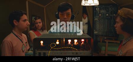 ASTEROID CITY, from left: Ethan Josh Lee, Grace Edwards, Zoe Bernard ...