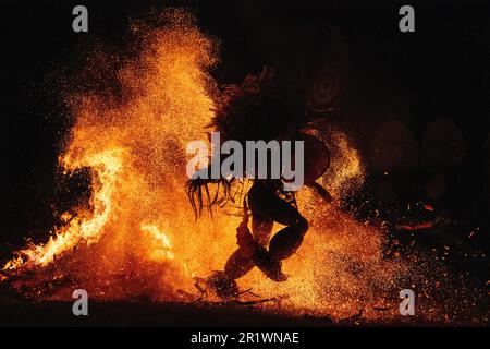 Baining Fire Dance, Papua New Guinea Stock Photo - Alamy