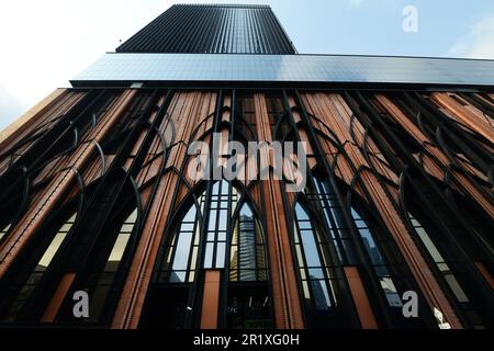 The Siamscape building and shopping mall in Siam Square, Bangkok ...
