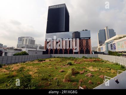 The Siamscape building and shopping mall in Siam Square, Bangkok ...