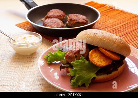 Russian steaks (Filetes rusos) - are similar to a regular hamburger ...