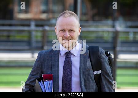 Jamie Bryson, legal advocate of Andrew McDade arrives at Killymeal ...