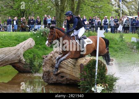 Wills Oakden from Great Britain riding Oughterard Cooley in the Cross ...