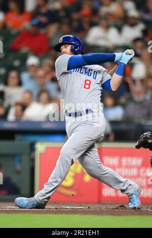 Chicago Cubs left fielder Ian Happ (8) in the sixth inning of a ...