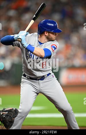 Chicago Cubs left fielder Ian Happ (8) in the sixth inning of a ...