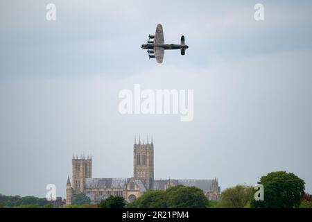The UK's only airworthy Lancaster bomber, PA474, passes over Lincoln ...