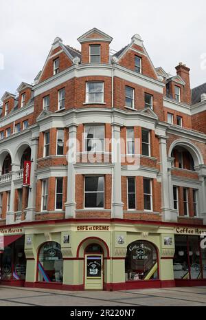 Waterloo Street, Derry, Londonderry, County Derry, Ulster, North ...