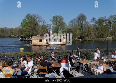 Biergarten Zenner an der Spree, Insel der Jugend, Hauptstadtfloss ...