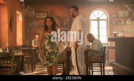 GIA CARIDES, NIA VARDALOS, MY BIG FAT GREEK WEDDING, 2002 Stock Photo ...