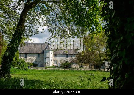 Templar Manor in the Boucles de Seine || Manoir des templiers a ...