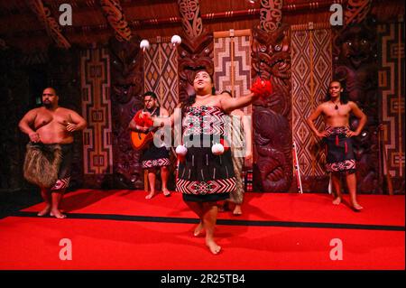 Powhiri, the traditional Māori welcome dance Stock Photo - Alamy