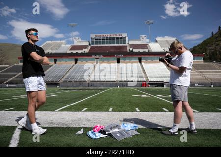 Adam Botkin, a football TikTok influencer, kicks at Washington-Grizzly ...
