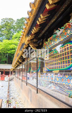 Karamon (large gate with a karahafu gable Stock Photo - Alamy