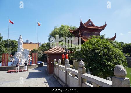 The Buddhist Kaifu Temple in Changsha, capital of Hunan Province Stock ...